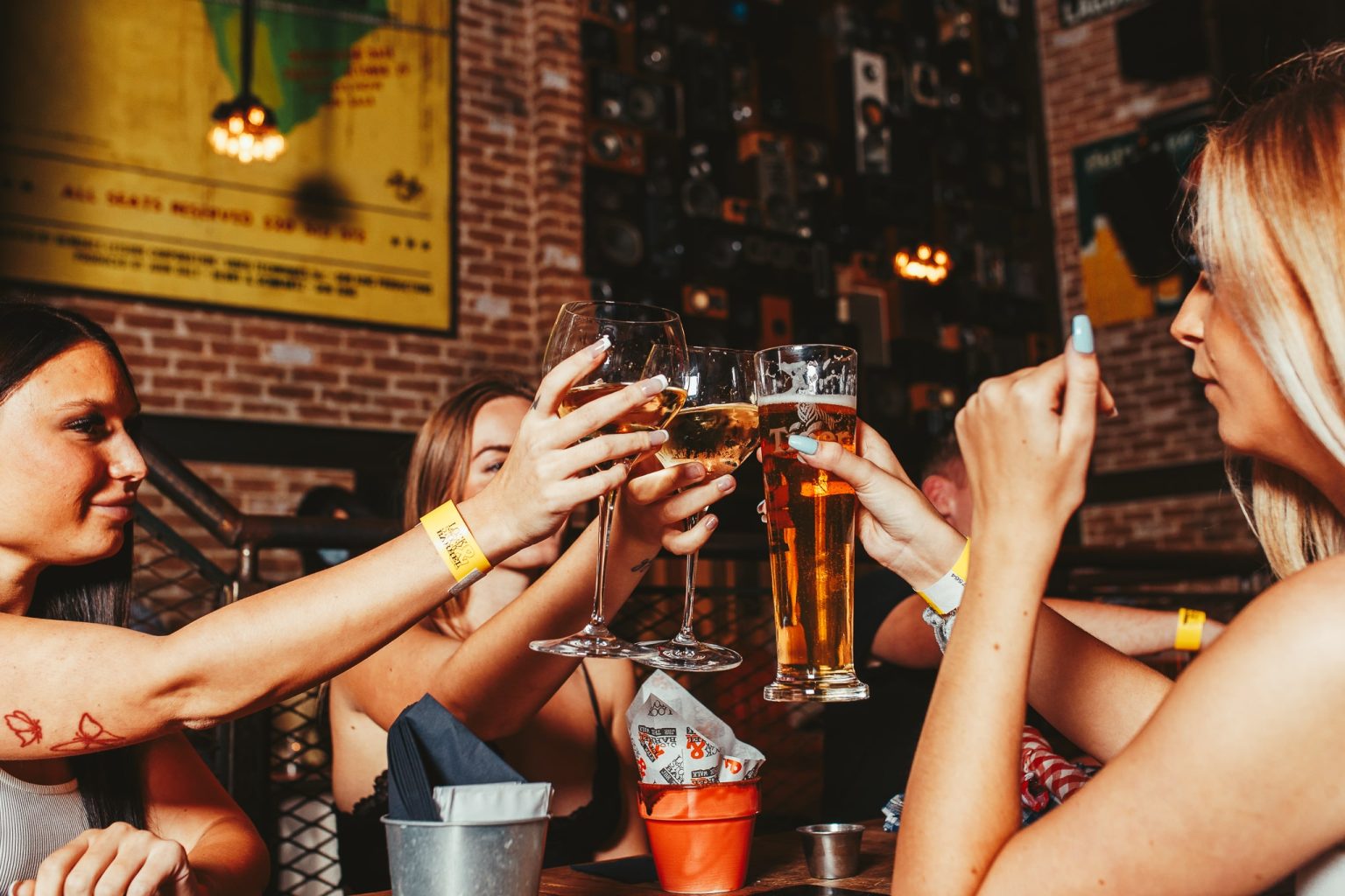 Lock, Stock & Barrel Barsha » Roast Dinner & Drinks Deals In Dubai
